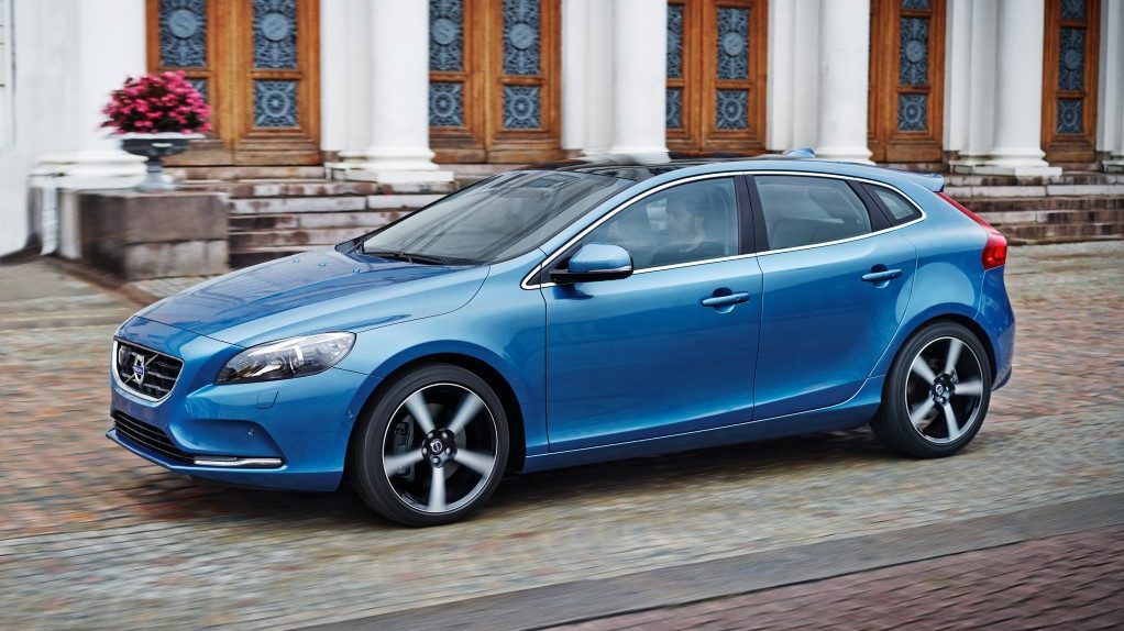 Volvo V40 T5 Launched In Malaysia Gets A More Powerful 245hp 2 0L Volvo V40 T5 Launched In Malaysia Gets A More Powerful 245hp 2 0L