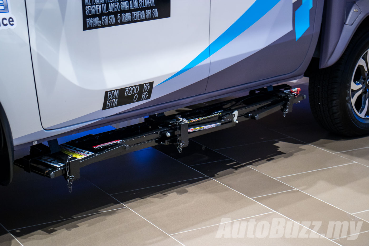 Mazda's Mobile Service Unit services your car wherever you are – even ...