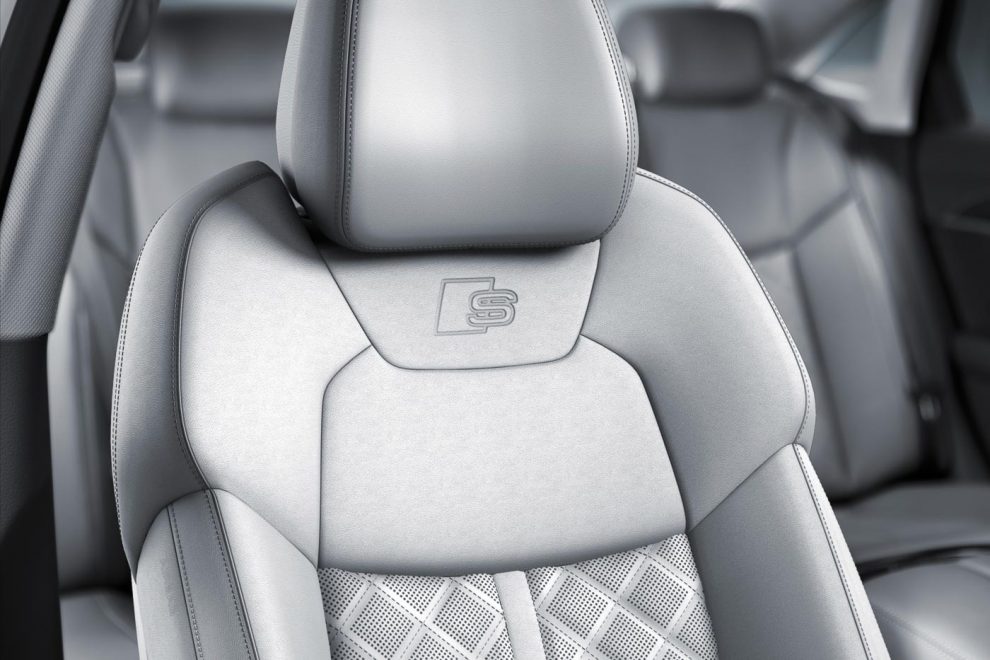 The new Audi A8 gets dressed in sports attire and sports seats ...