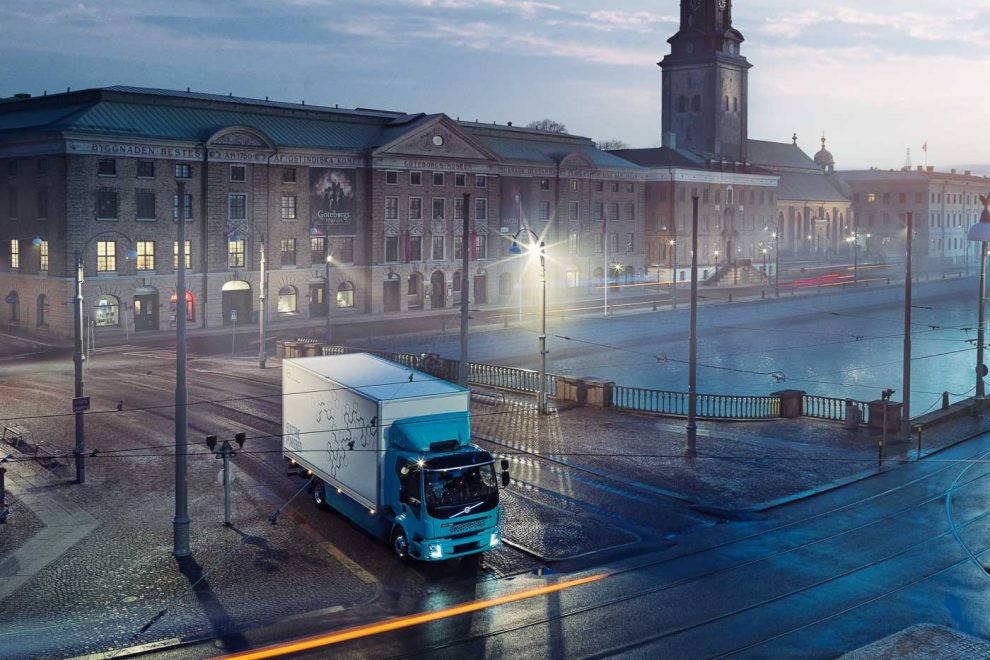 Meet the Volvo FL Electric, the first all-electric truck with 300 km ...