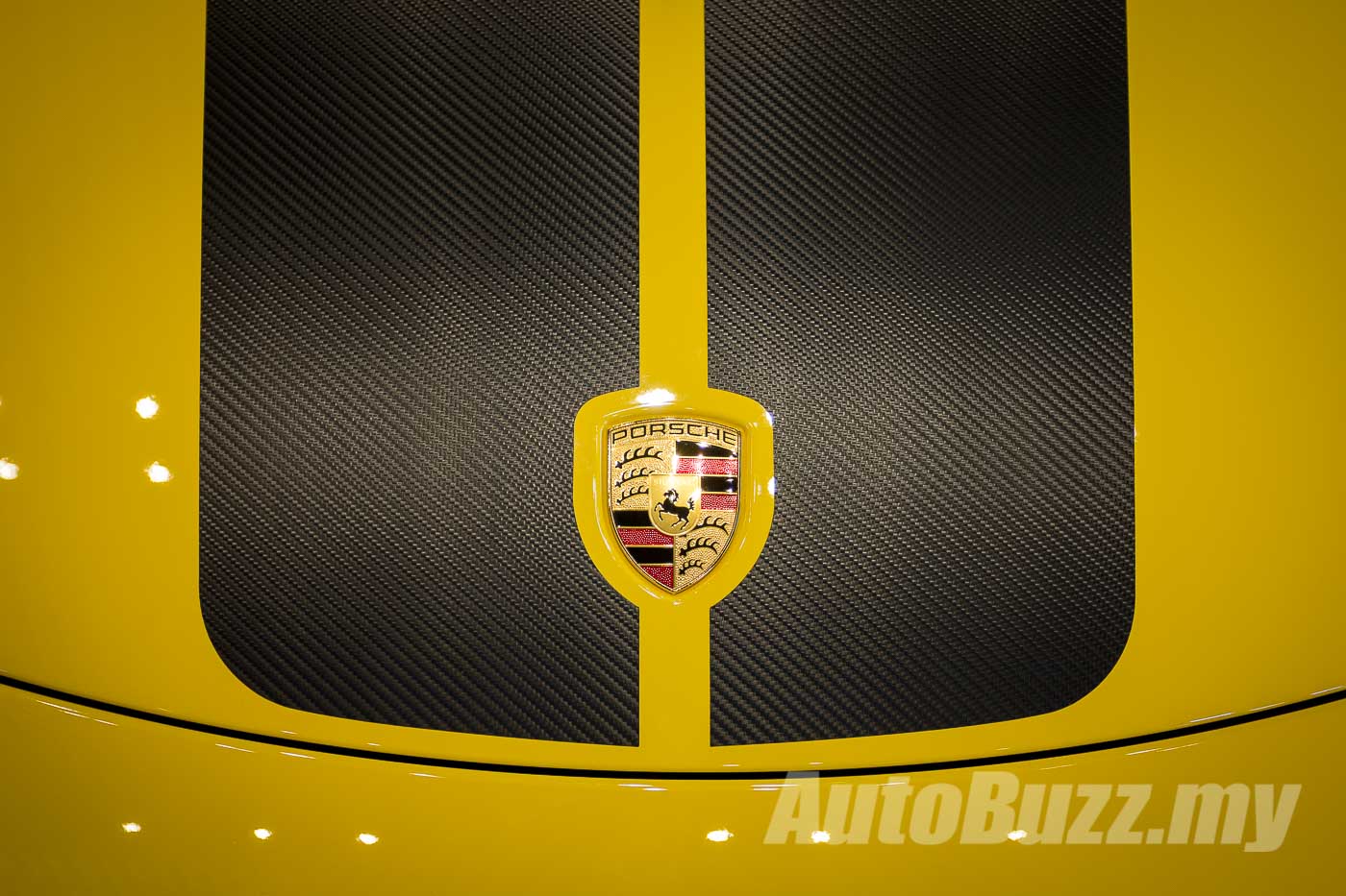 Here's a look at the limited edition Porsche 718 Cayman SportDesign ...