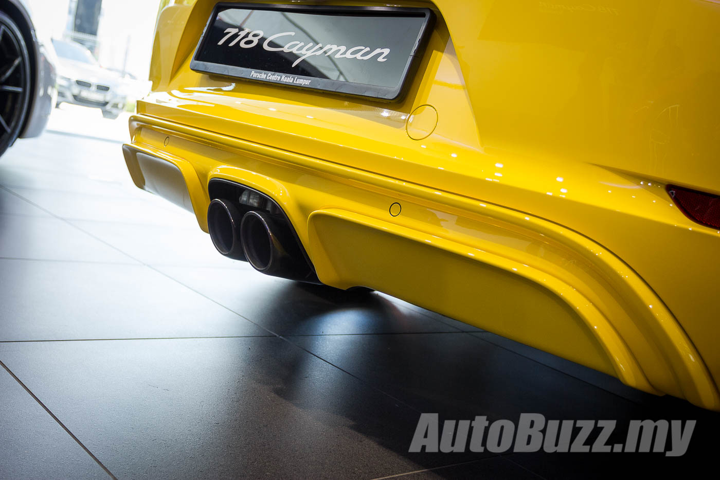 Video: Porsche 718 Cayman SportDesign, Things You Need To Know ...