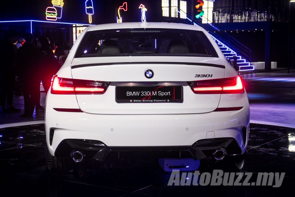 Check out the G20 BMW 330i with M Performance kit at MITEC this weekend ...