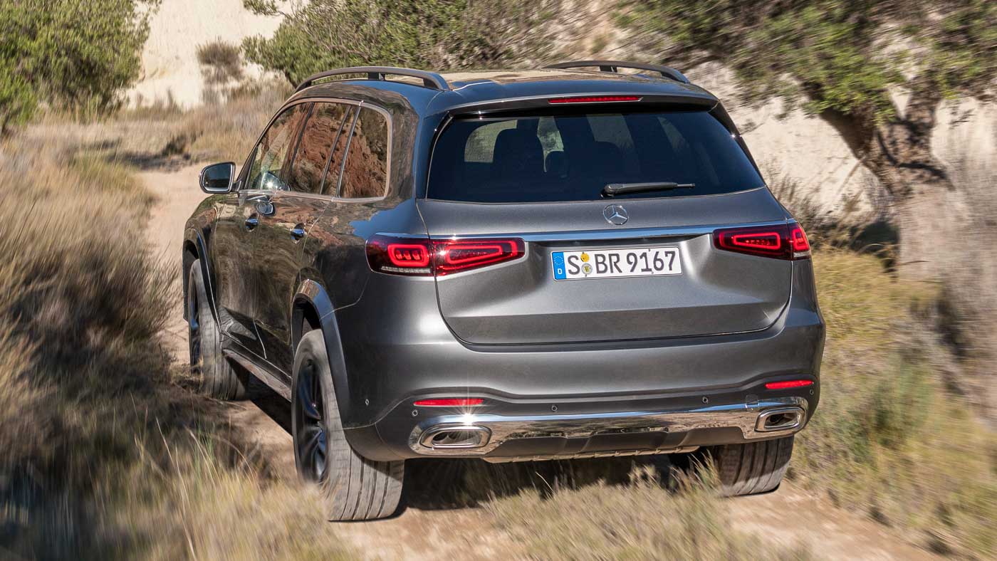 Third-row seats of the new Mercedes-Benz GLS can fit a 194 cm tall ...
