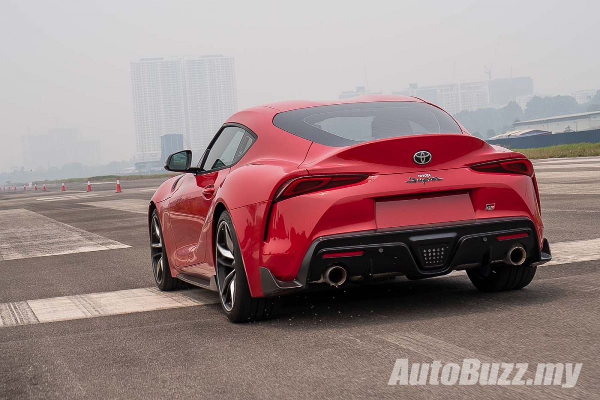 Video: Driving the A90 Toyota Supra for the very first time! - AutoBuzz.my
