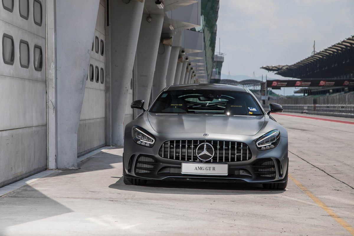 It's hard not to stop and stare at the new Mercedes-AMG GT R - AutoBuzz.my