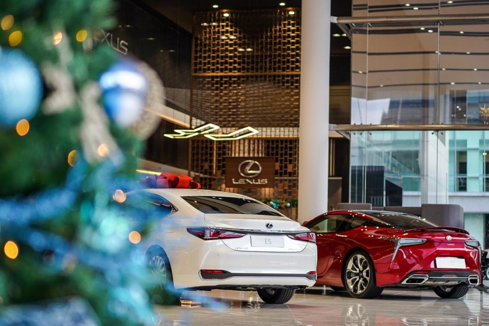 Visit Lexus showrooms this weekend to "Unwrap Amazing"! - AutoBuzz.my