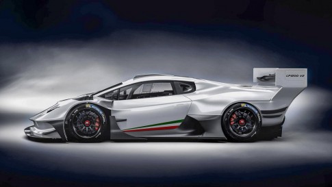 The Zyrus LP1200 Strada is a surprisingly road-legal 1,200 hp ...