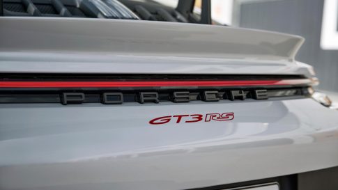 Porsche's all-new 911 GT3 RS even comes with an F1-inspired DRS system ...