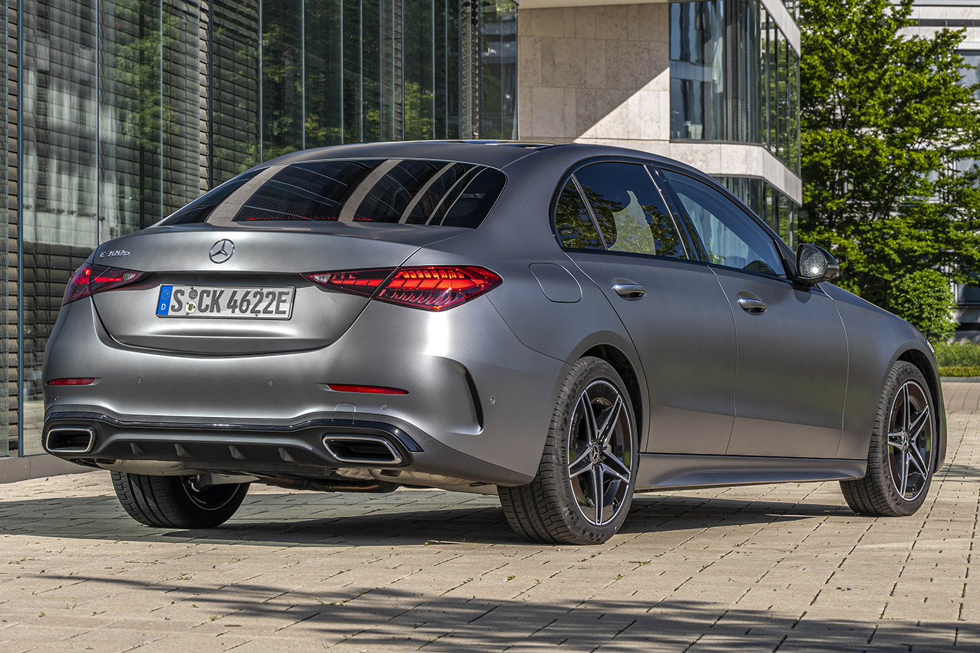 Mercedes-Benz C 350 e PHEV with 100km EV range debuts in Thailand ...