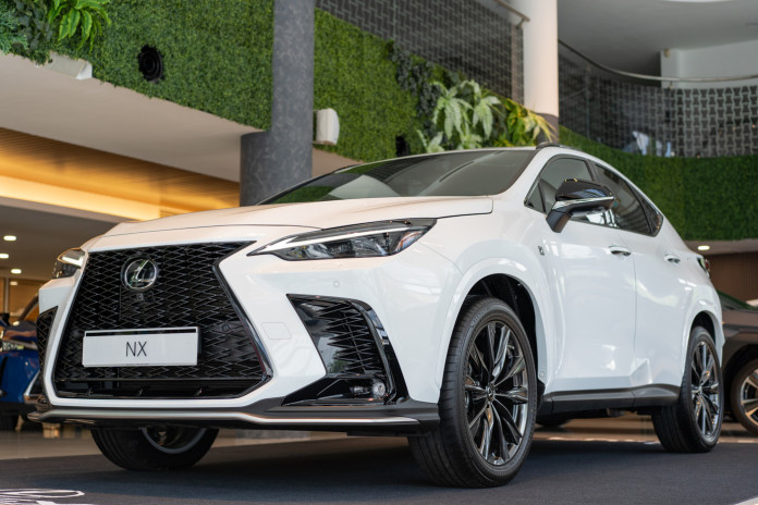 Lexus Malaysia opens first "eco-friendly" showroom in Klang - AutoBuzz.my