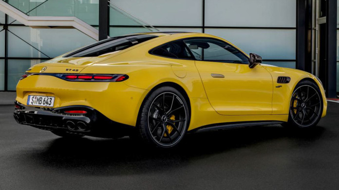 Mercedes-AMG GT43 Coupé debuts - 2.0L turbo 4-cylinder, RWD, 421hp, 0 ...