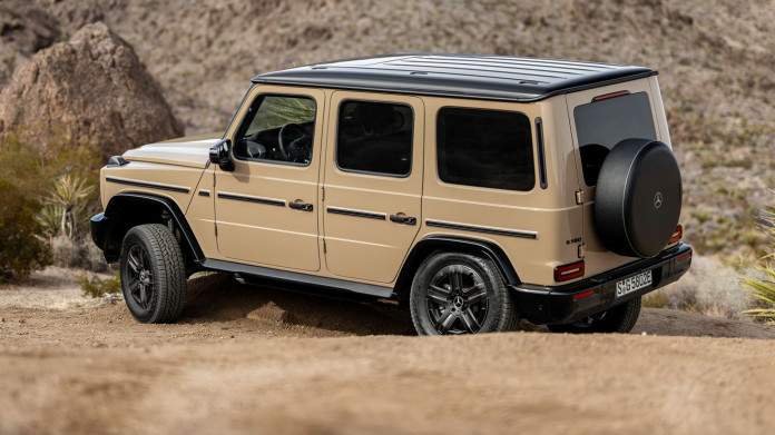 All-new Mercedes-Benz G580 debuts as first EV G-Class - 587hp quad ...