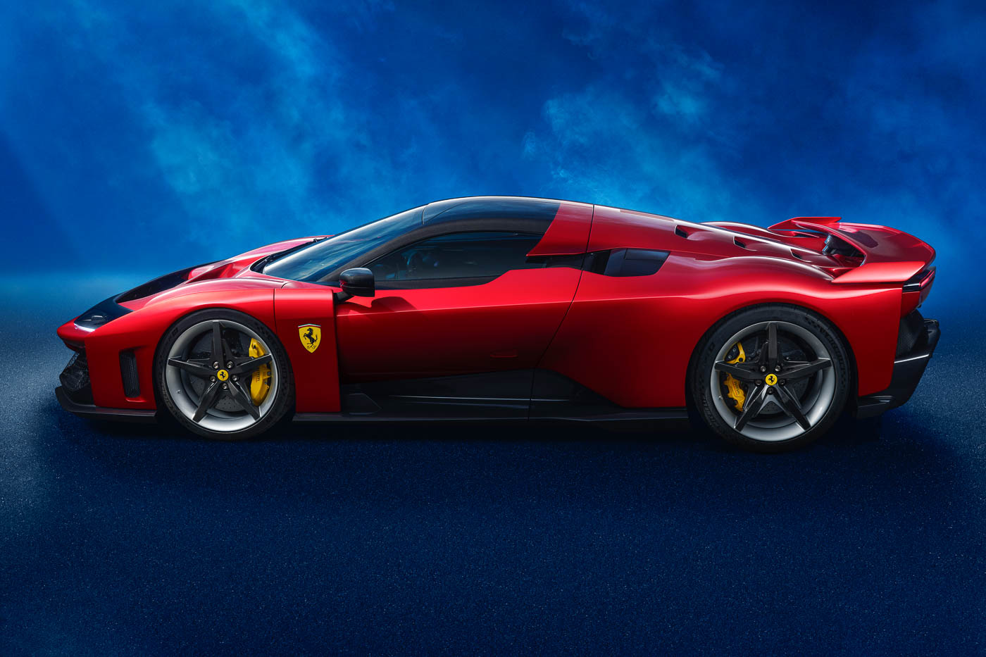 Ferrari F80 - most powerful Ferrari ever with 1,200 hp, 0-100km/h 2.1s ...