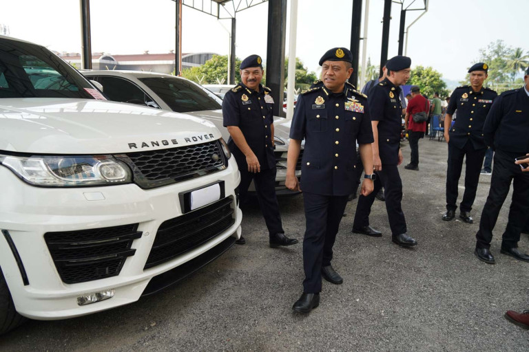 JPJ confiscates 101 luxury vehicles for violating traffic laws - no ...