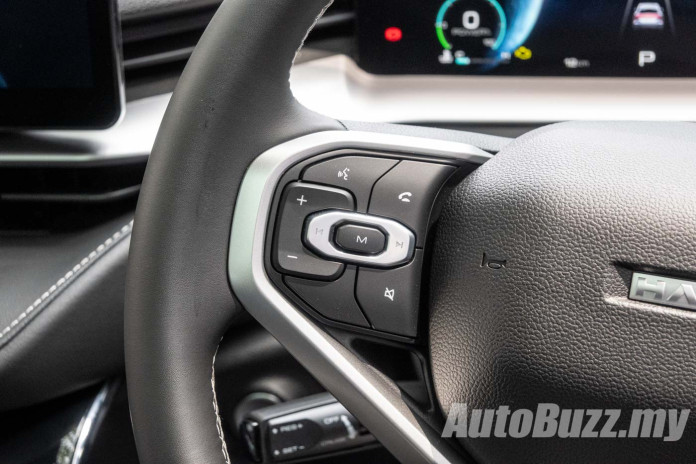 GWM Haval H6 HEV gets new Phantom Black interior, 10-year battery ...