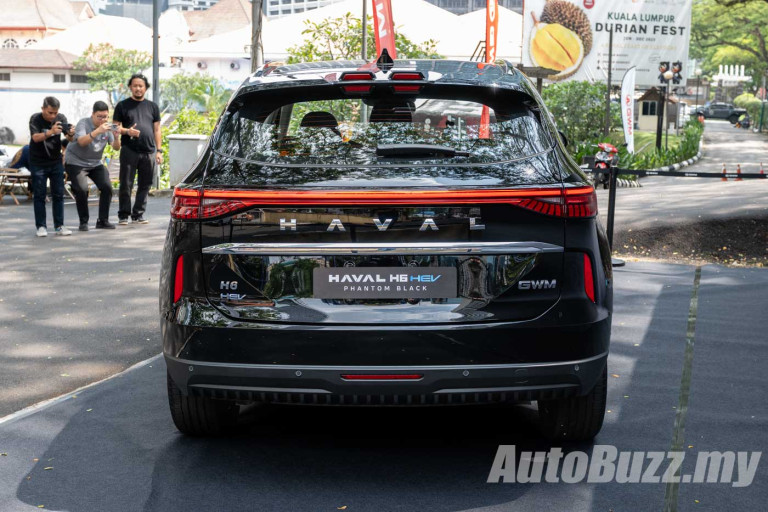 GWM Haval H6 HEV gets new Phantom Black interior, 10-year battery ...