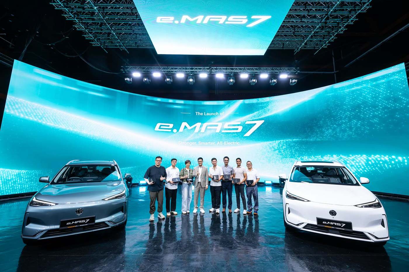 The Proton eMAS 7's RM577k-equivalent price in Singapore is not ...
