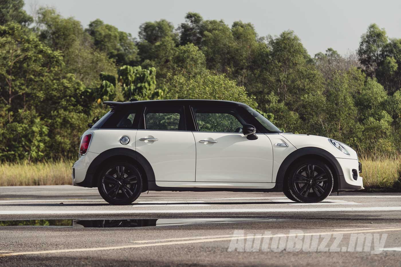 试车报告：2018 MINI Cooper S 5 Door - 多两个门是妥协吗? - AutoBuzz.my 中文