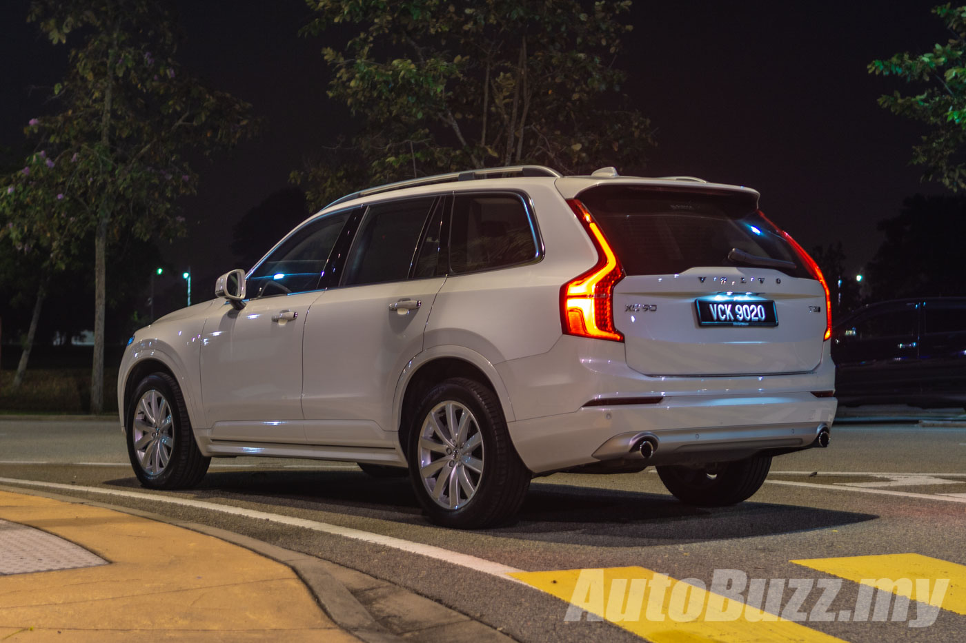 试驾回顾：Volvo XC90，吉利富豪的第一个代表作 - AutoBuzz.my 中文